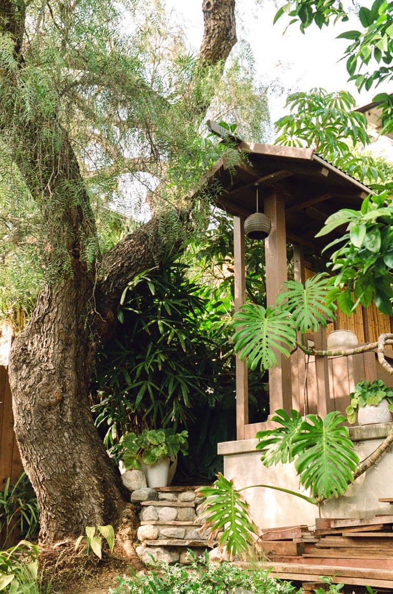 Take a Tour of Ceramist Beth Katz's Serene Los Angeles Home | domino