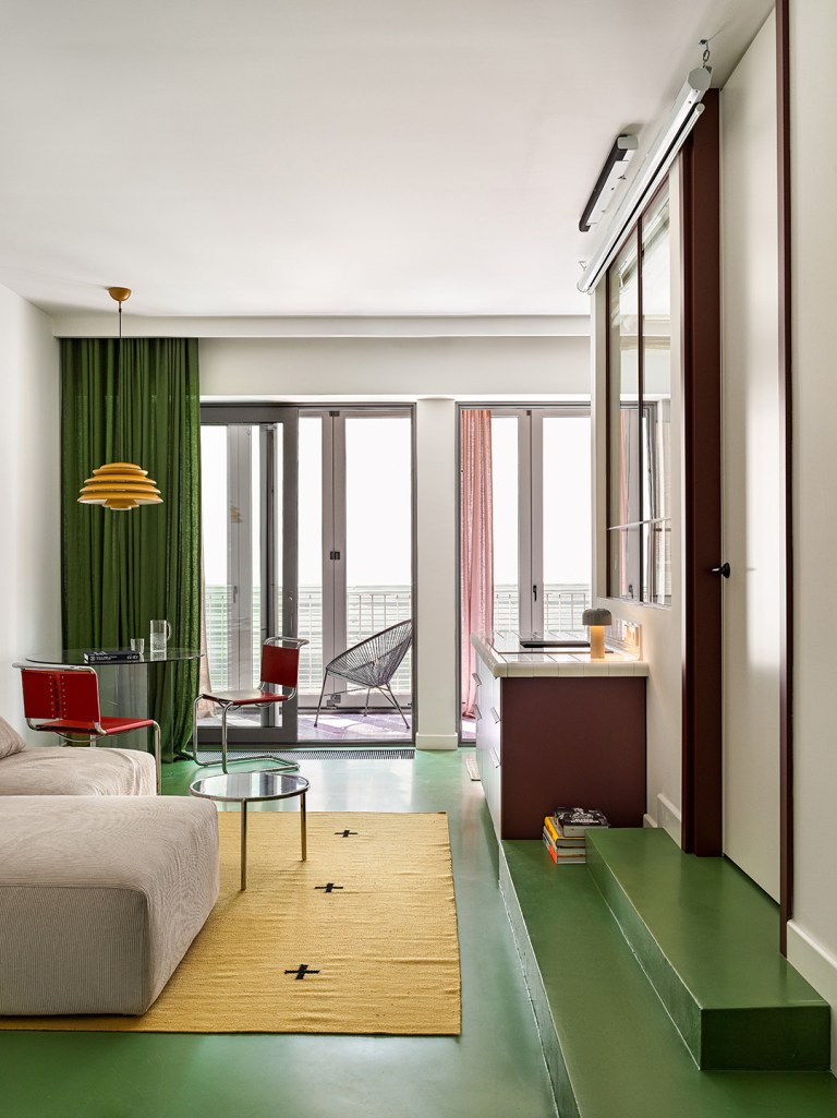 This 420 Square Foot Apartment Has the Most Clever Layout