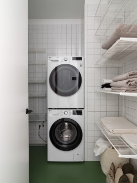 This 420 Square Foot Apartment Has the Most Clever Layout