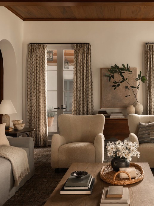 The Classic Hardware Style Amber Lewis Uses in Nearly Every Project