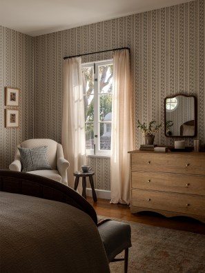 The Classic Hardware Style Amber Lewis Uses in Nearly Every Project