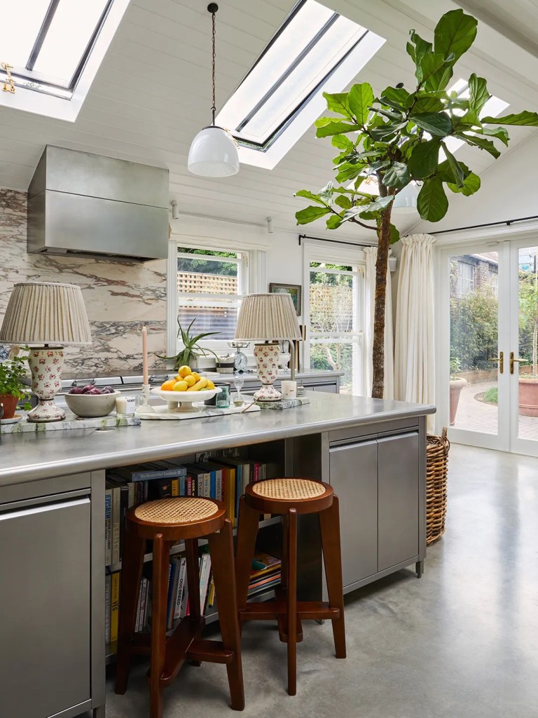 Why Your Kitchen Needs a Cozy Seating Corner ASAP