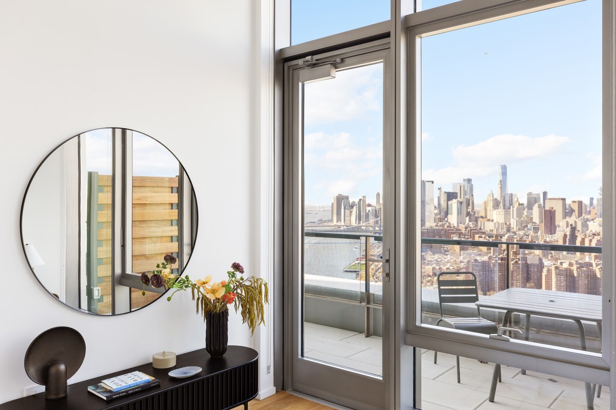 The IKEA Mirror That Pro Stagers Swear By for All Their Projects