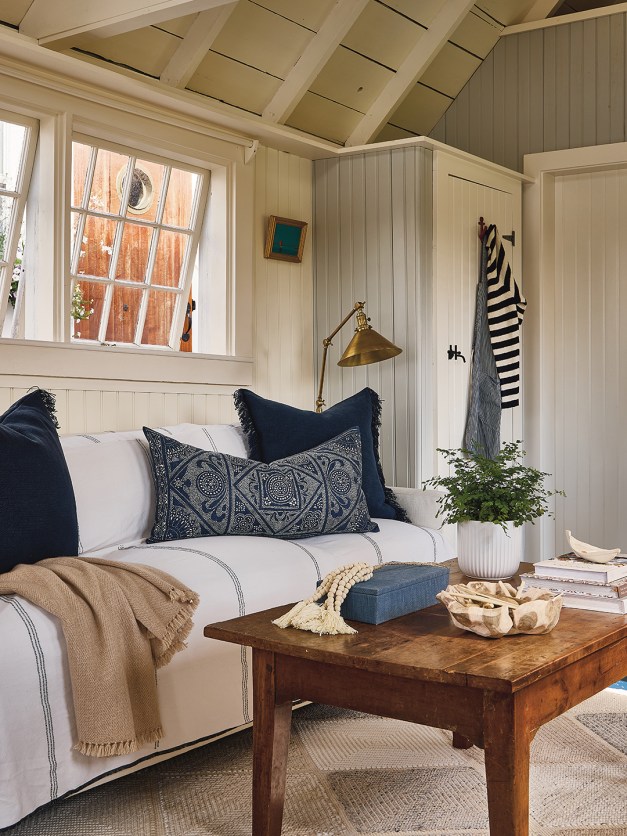 A Charming, Tiny Cottage on Nantucket with Major Nautical Flavor