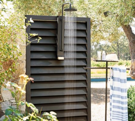 7 Outdoor Privacy Screens That Aren't Eyesores for Your Yard