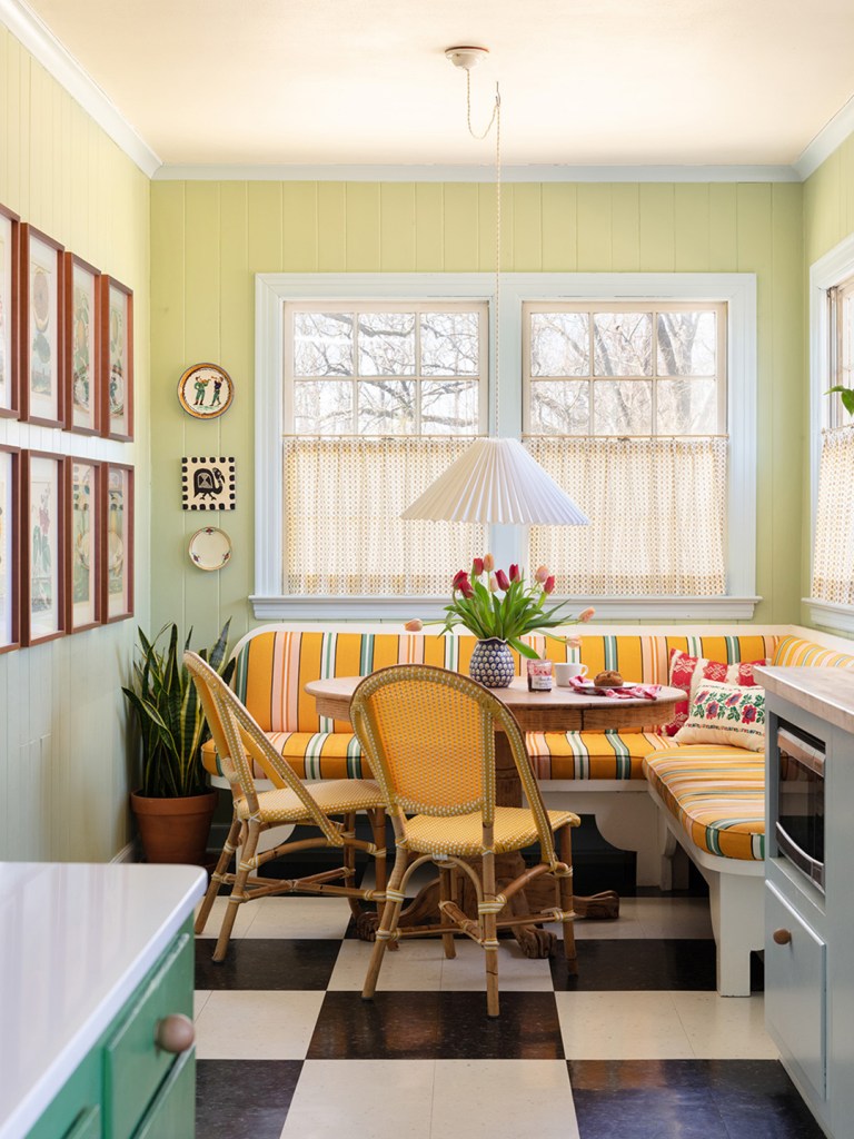 This Seaside House Is Giving Us So Many Beachy Decor Ideas | Domino