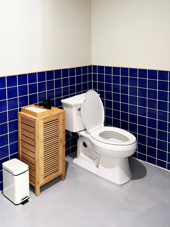 An Under $5K DIY Bathroom Makeover by Swike's Sarah Weichel