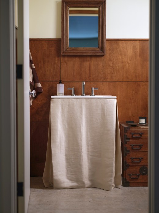 An Under $5K DIY Bathroom Makeover by Swike's Sarah Weichel