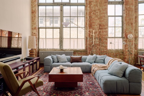 An Industrial London Apartment That Channels ’90s Photographer Lofts