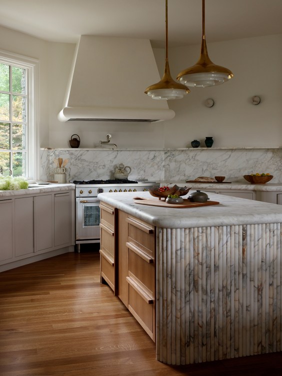 Before & After: Out With the Faux Tuscan Kitchen, In With the Elegant ...